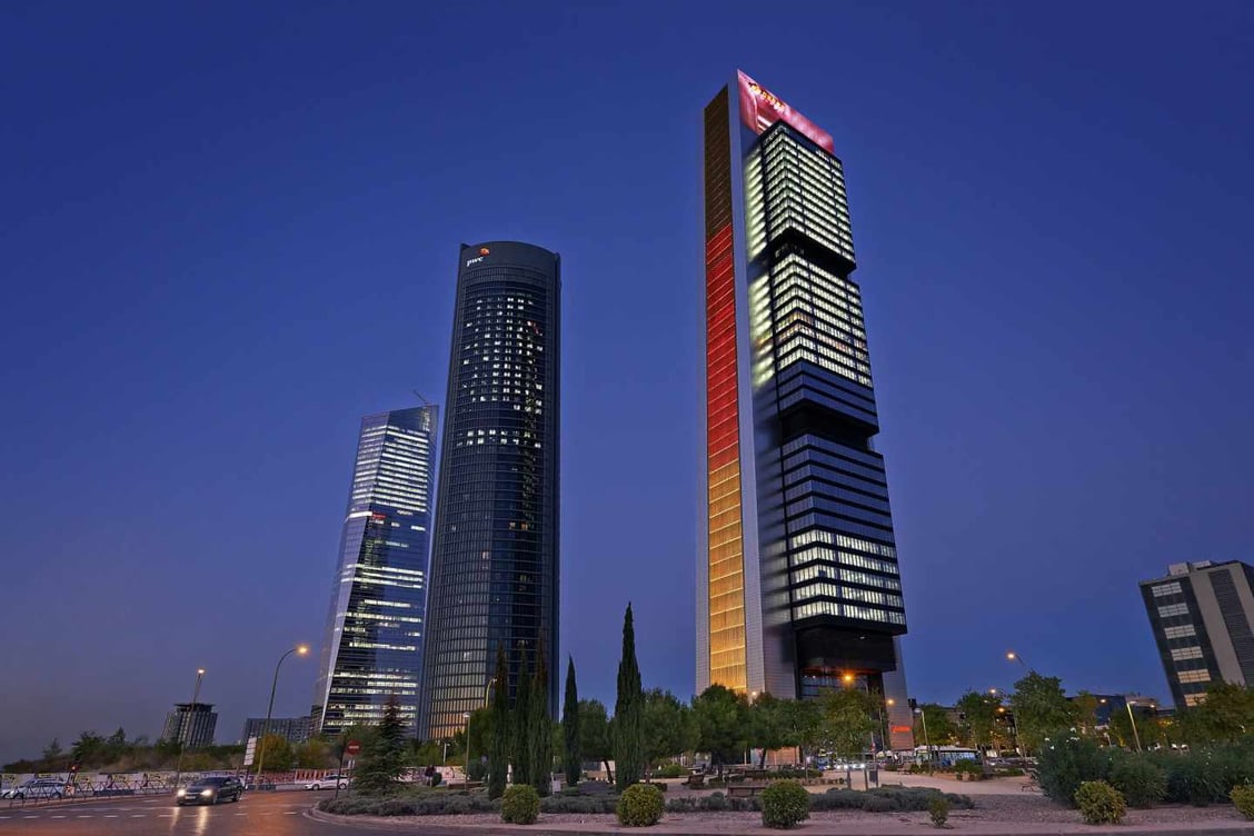 La Torre Foster o Cepsa.